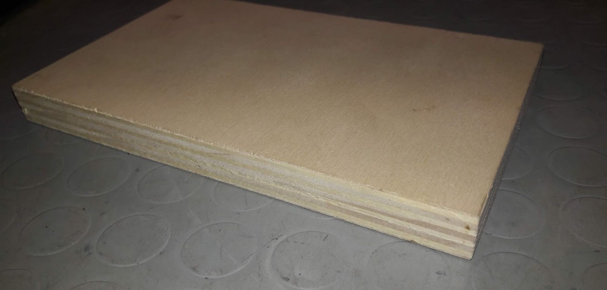 Multistrato pioppo spess. 18 mm A TAGLIO | Pannelli e Legno a taglio